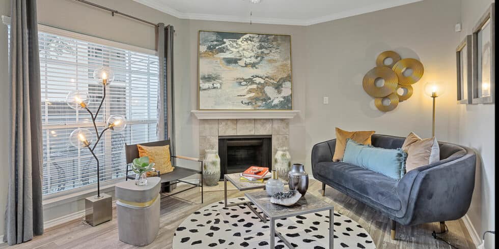 Huntington Meadows Apartment Homes | Live BH