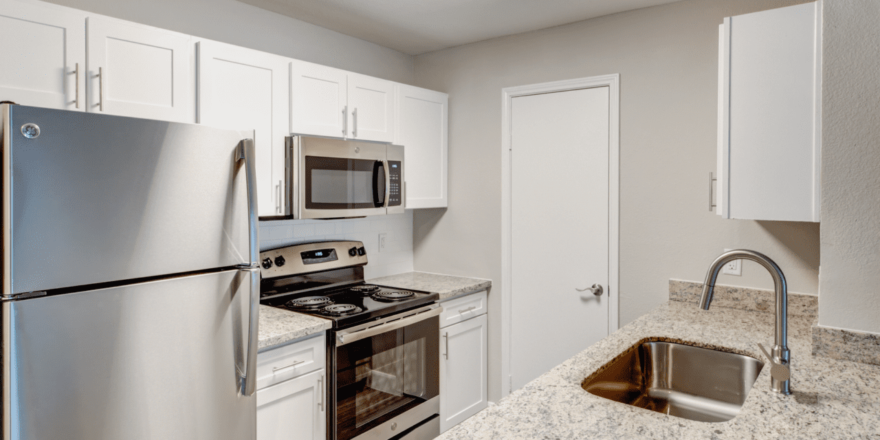 8181 Med Center Apartments | Live BH